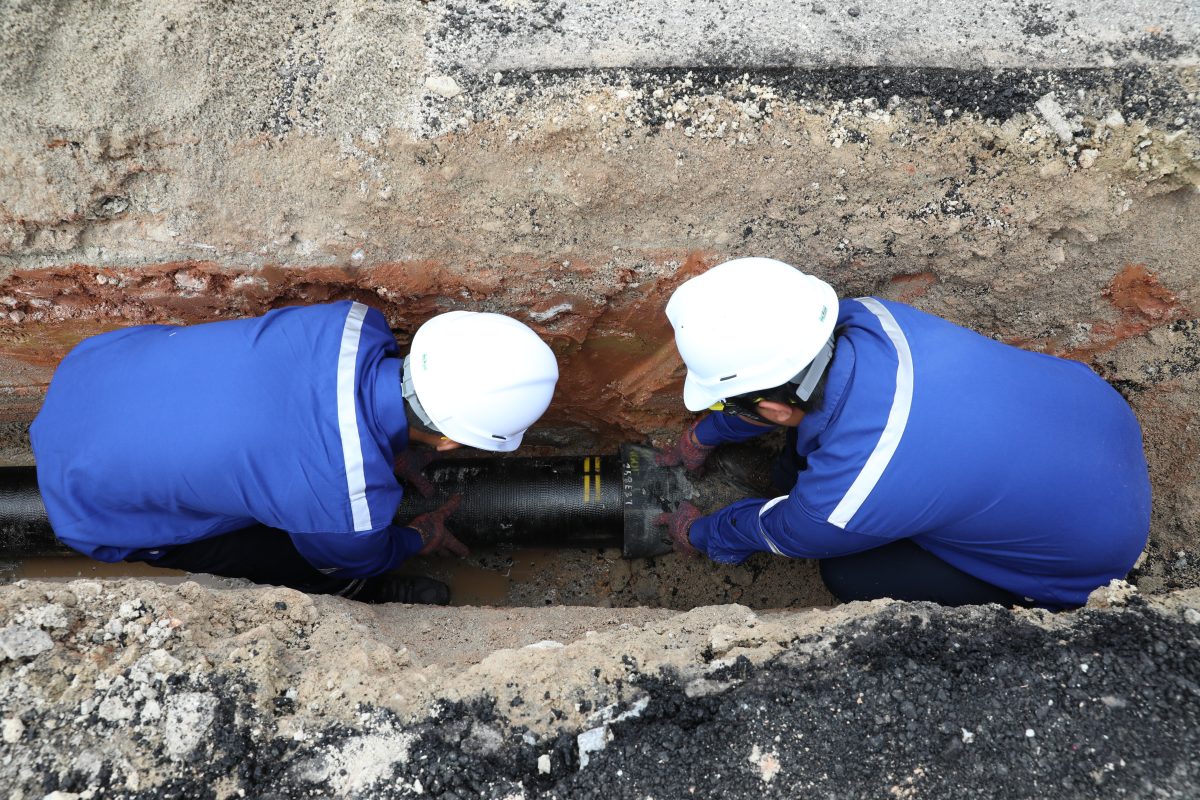 Strategically replacing more than 5600 kilometers of pipes is crucial ...